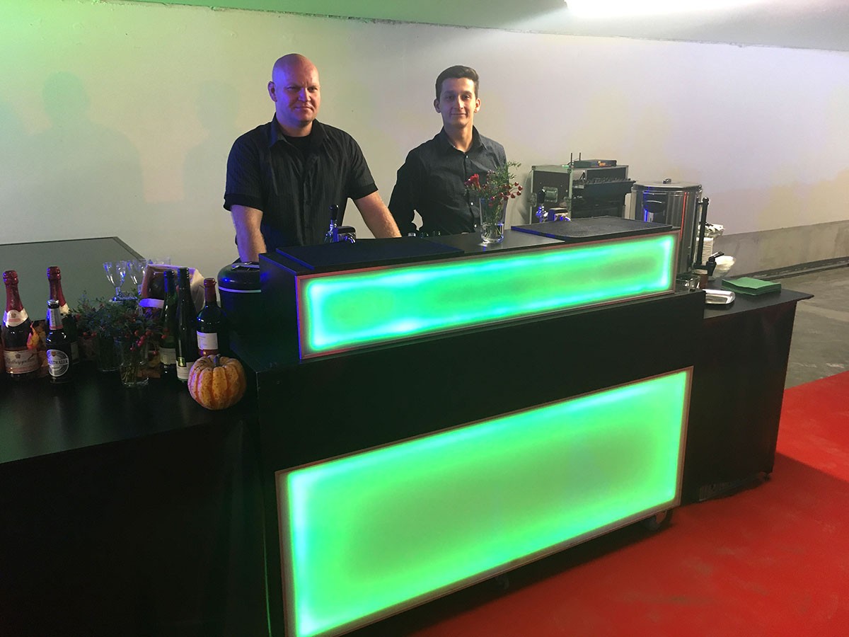 Bar mieten | Bartresen inkl. Vollservice | Bar Verleih für Events