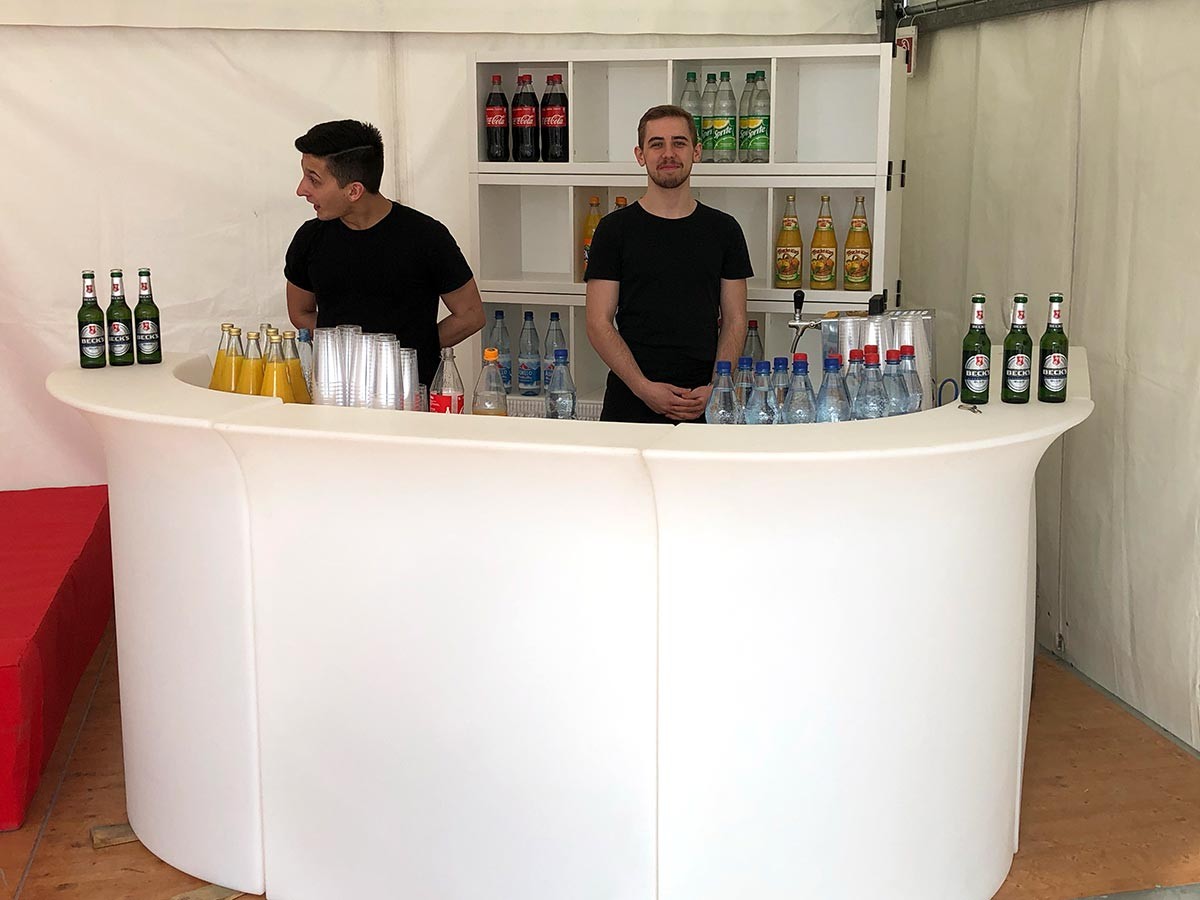 LED Bar mieten | farbig , weiß & edel | LED Bar Verleih in Berlin